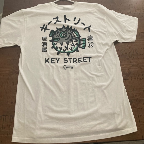 Key Street | Shirts | Excellent Condition Key Street Graphic Tee | Poshmark